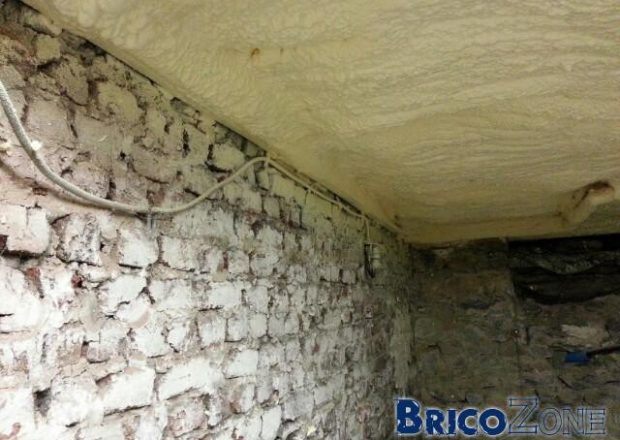Comment isoler plafond sous sol - Combles isolation